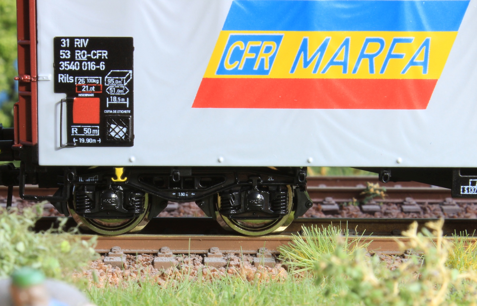 Sliding tarpaulin wagon, CFR, H0 scale (1:87)